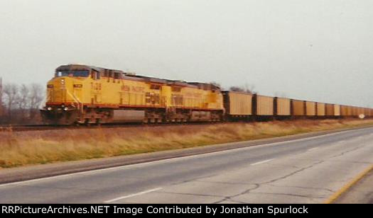 UP 7128, conductor's side, widk angle view